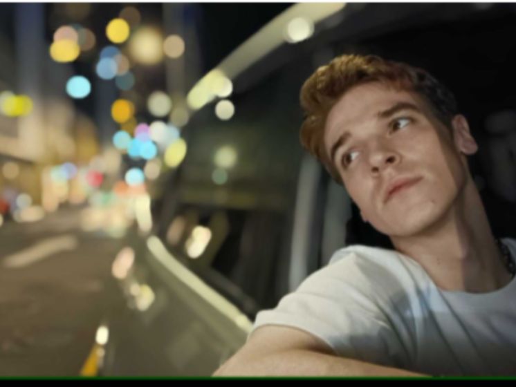 Bokeh Flare Portrait To Elevate Your Photo | OPPO Malaysia